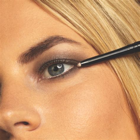 The Most Flattering Eyeshadow For Blue Eyes Eyeshadow For Blue Eyes