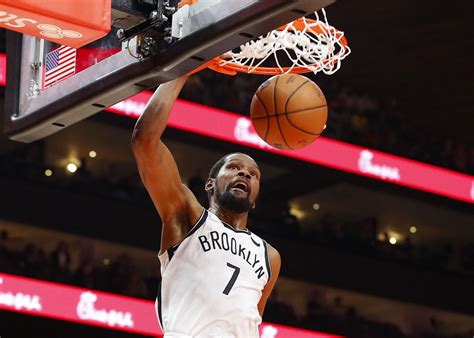 Damn I Didnt Know That Kevin Durant Is All Smiles On Learning