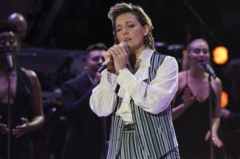Miley Cyrus Performs With Sister Noah Cyrus And Brandi Carlile During