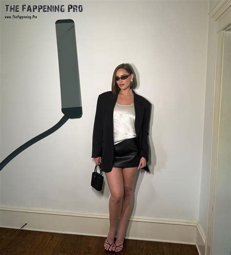 Maddy Cloud Sexy In Her Wardrobe 9 Photos The Fappening