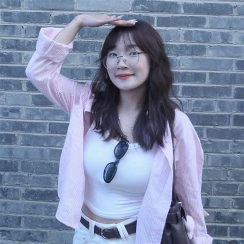 Ohh Kao • Threads Say More