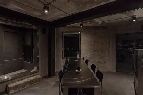 블랙톤 모던하고 고급스러운 16평 와인바 인테리어 용산구 한남동