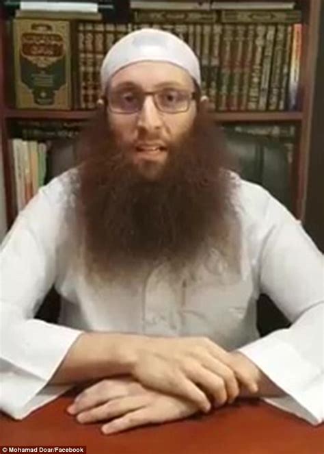 Muslim Sheikh Says Married Women Shouldnt Mix With Men Daily Mail Online