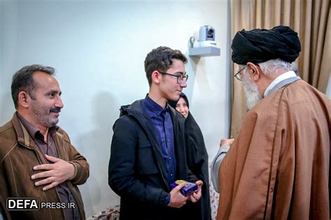 تصاویر دیدار آرین غلامی شطرنج‌باز نوجوان با رهبر معظم انقلاب