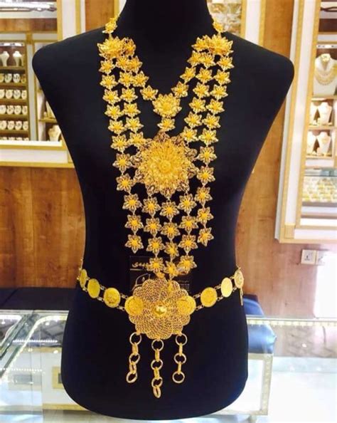 「gold Necklaces」おしゃれまとめの人気アイデア｜pinterest｜huda Ali Khan