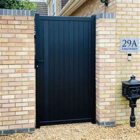 Side Entry Gates Driveway Gate Installation Hanging A Gate Stellar
