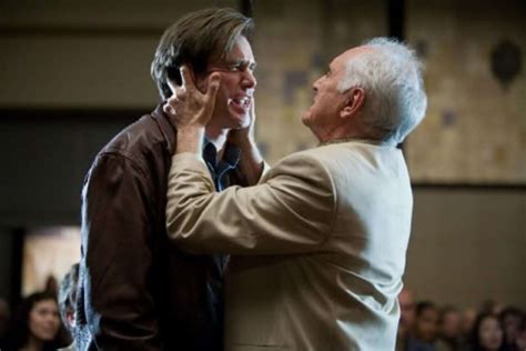 Yes Man Review Is Carrey Back Daytime Confidential