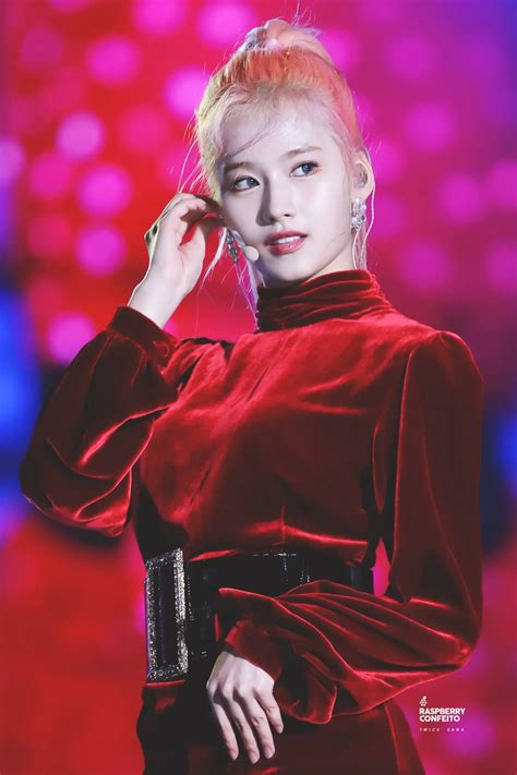 Twice Sana Scrolller