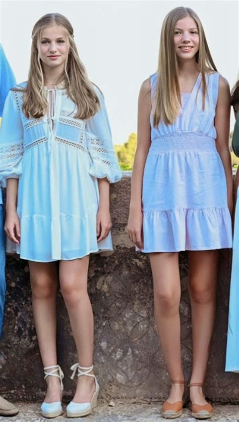 Pin Oleh Gabrielle Di Princesses Leonor And Sofia Of Spain Gaya Model