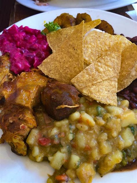 What Is A Casado Costa Ricas Signature Lunch Explained