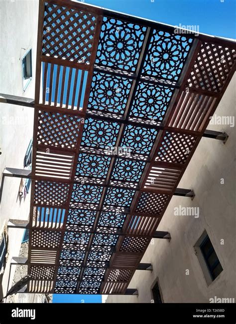 Building Canopy Design