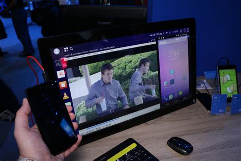intel shows android powered prototype that transforms into debian over