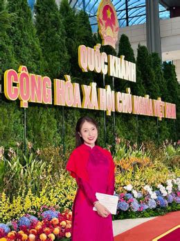 Ai Sướng Như Khánh Vy