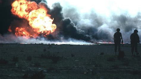 Epic War Scene Hd Wallpaper Of Explosions And Soldiers 1920x1080