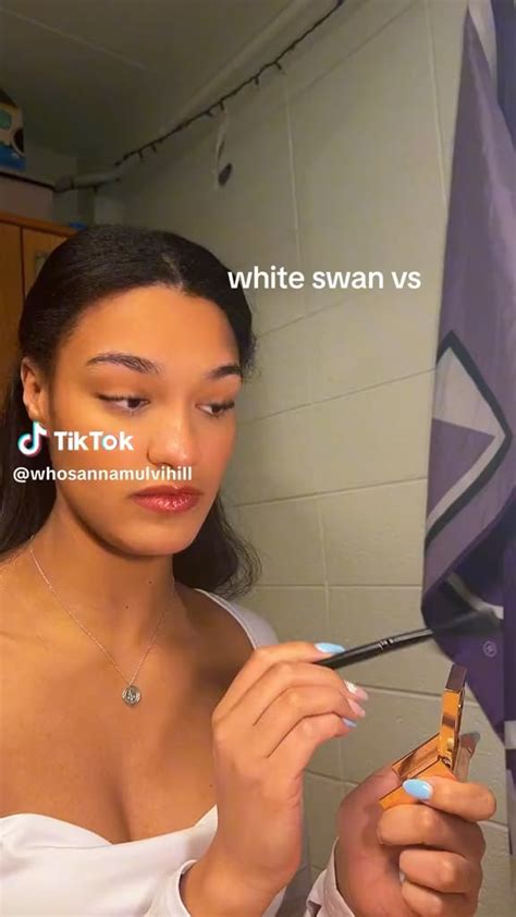 Whoisannamulvihill R Tiktok Tits