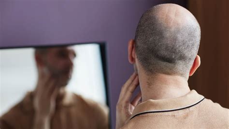 7 Psychological Signs Someone Has The ‘adonis Complex — An Obsession