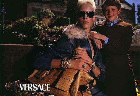 Versace Fw2001 By Mario Testino Mario Testino Steven Meisel Diana