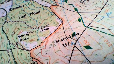 How To Use A Compass And Map To Navigate Explained By Experts