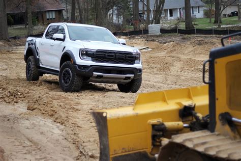 White Ford Ranger Raptor