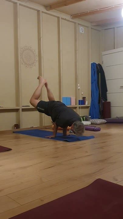 תנוחת הטווס Youtube