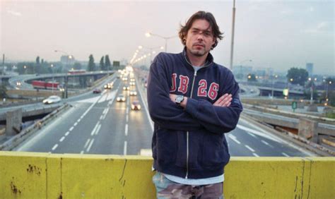 Igor Pervić Zbog Njega Su žene Ludele Sinemanija