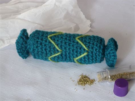Crochet Spot Blog Archive Free Crochet Pattern Crinkle Cat Toy Crochet Patterns