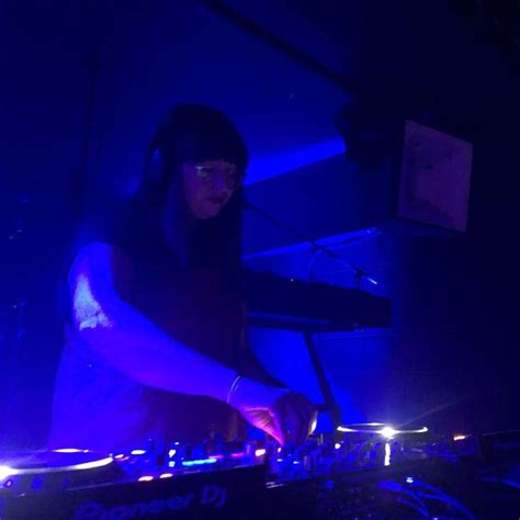 Shell Zenner Songs Events And Music Stats