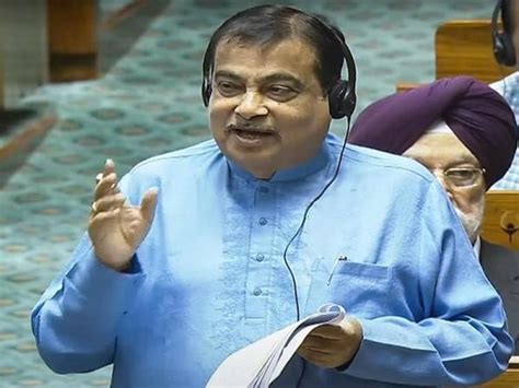 Nitin Gadkari Stresses Need For Education In Muslim Community Slams