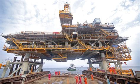 Морська стаціонарна платформа Lam E