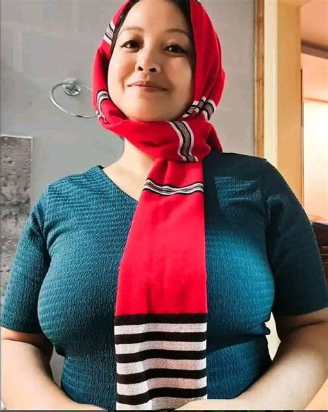 সেক্সি মেয়ে মহিলা আন্টি