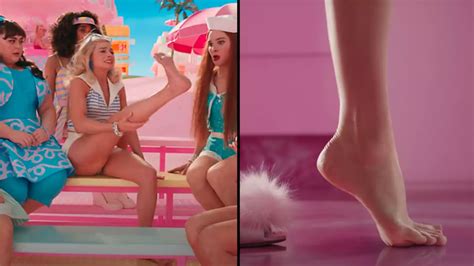 Company Offers Margot Robbie £250 000 To Send In Pictures Of Her Feet