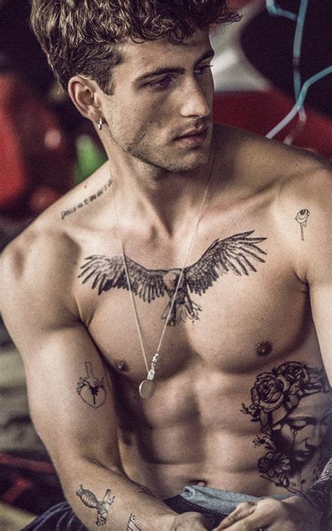Tatouage Homme Sur Le Torse Conseils Idées Et Inspirations Young Gent