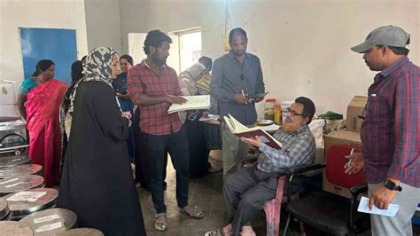 Mpdo విద్యార్థులకు మెనూ ప్రకారం భోజనం అందించాలి ఎంపీడీవో Namasthe