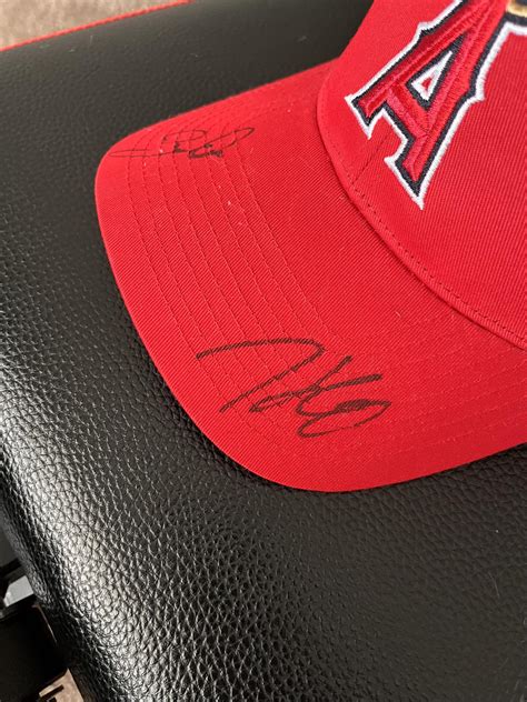 Help Identifying Angels Signatures R Autographassistance