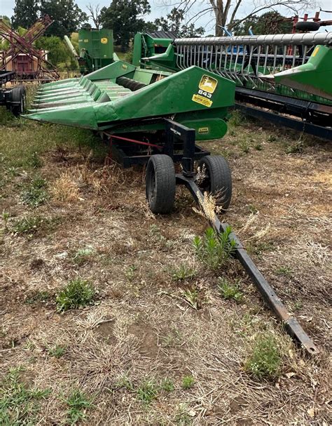 Jd 843 Corn Head
