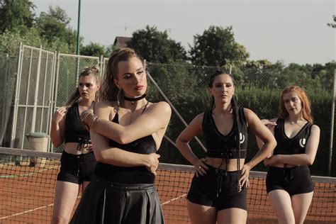 Poznata Zagrepčanka S Amsterdamskom Adresom Ima Novi Hit Novi List