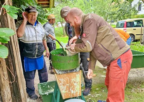 Schlechinger Bereiten Sauerkrautfest Vor Samerberger Nachrichten