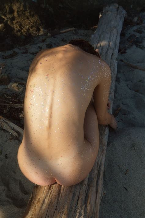 Vivien James Naked Photos TheFappening