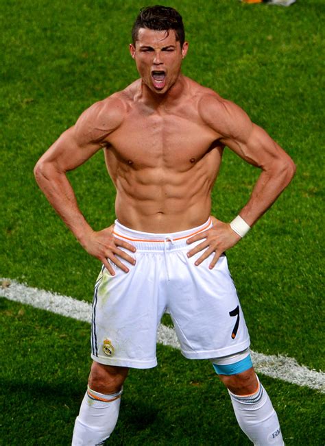 Icymi Cristiano Ronaldo Goes Shirtless After Scoring Attitude