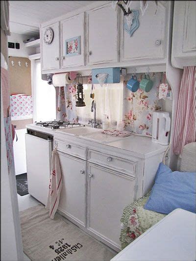 20 Inspiring Rv Makeovers If Youre Planning An Rv Remodel Shabby