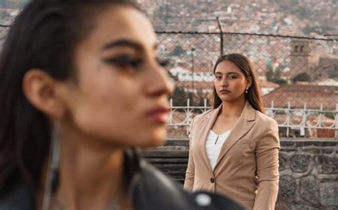 Semne Că Nu A Uitat O Pe Fosta Divahairro