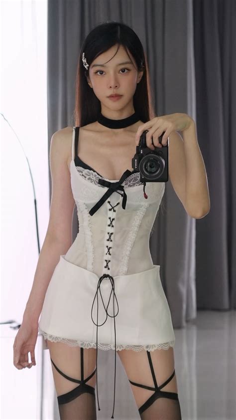 Cathryn Li Instagram Photos 08192025 Hawtcelebs