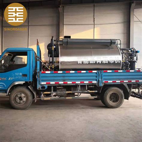 Bitumen Spraying Machine Asphalt Distributor Truck Spreader For Road