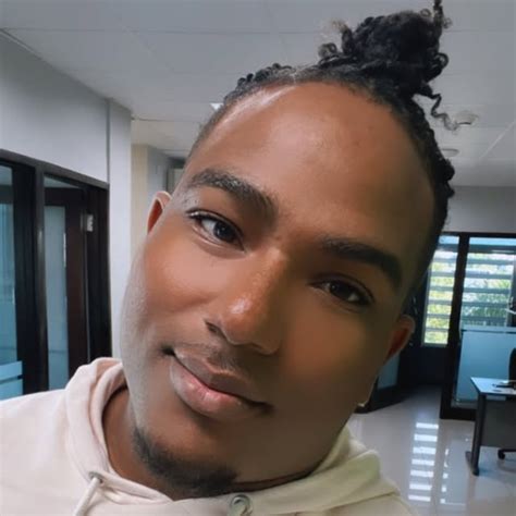 Xris Iam Xris • Threads Say More