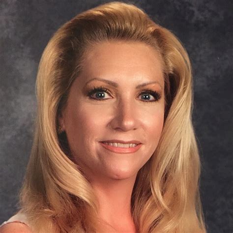 Helen Ramirezs Instagram Twitter And Facebook On Idcrawl