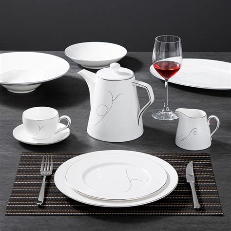 Western Dinner Sets Bone China Pito