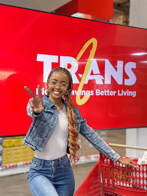 👑 Anicia Gaothusi Miss Botswana Trans Cash And Carry