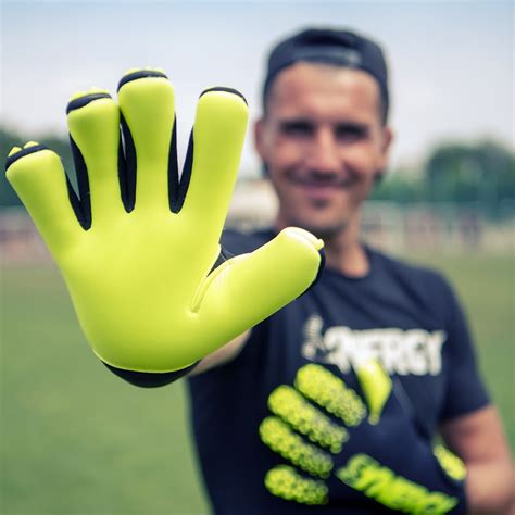 Golie Trainer Paul Youtube