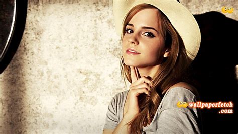 Wallpaper Fetch 35 Hot Babes Hd Wallpapers