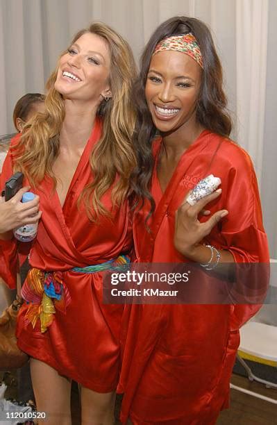 471 The 9th Annual Victorias Secret Fashion Show Backstage Fotos De